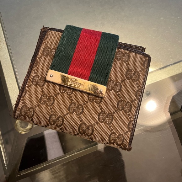 Gucci | Bags | Authentic Vintage Gucci Wallet | Poshmark